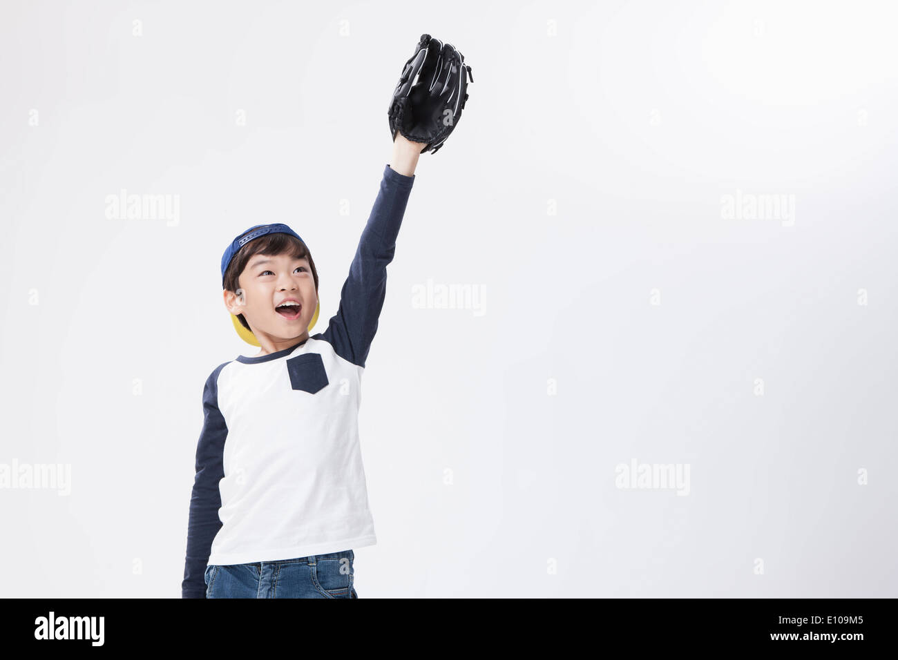 Boy reaching out hand hi-res stock photography and images - Alamy