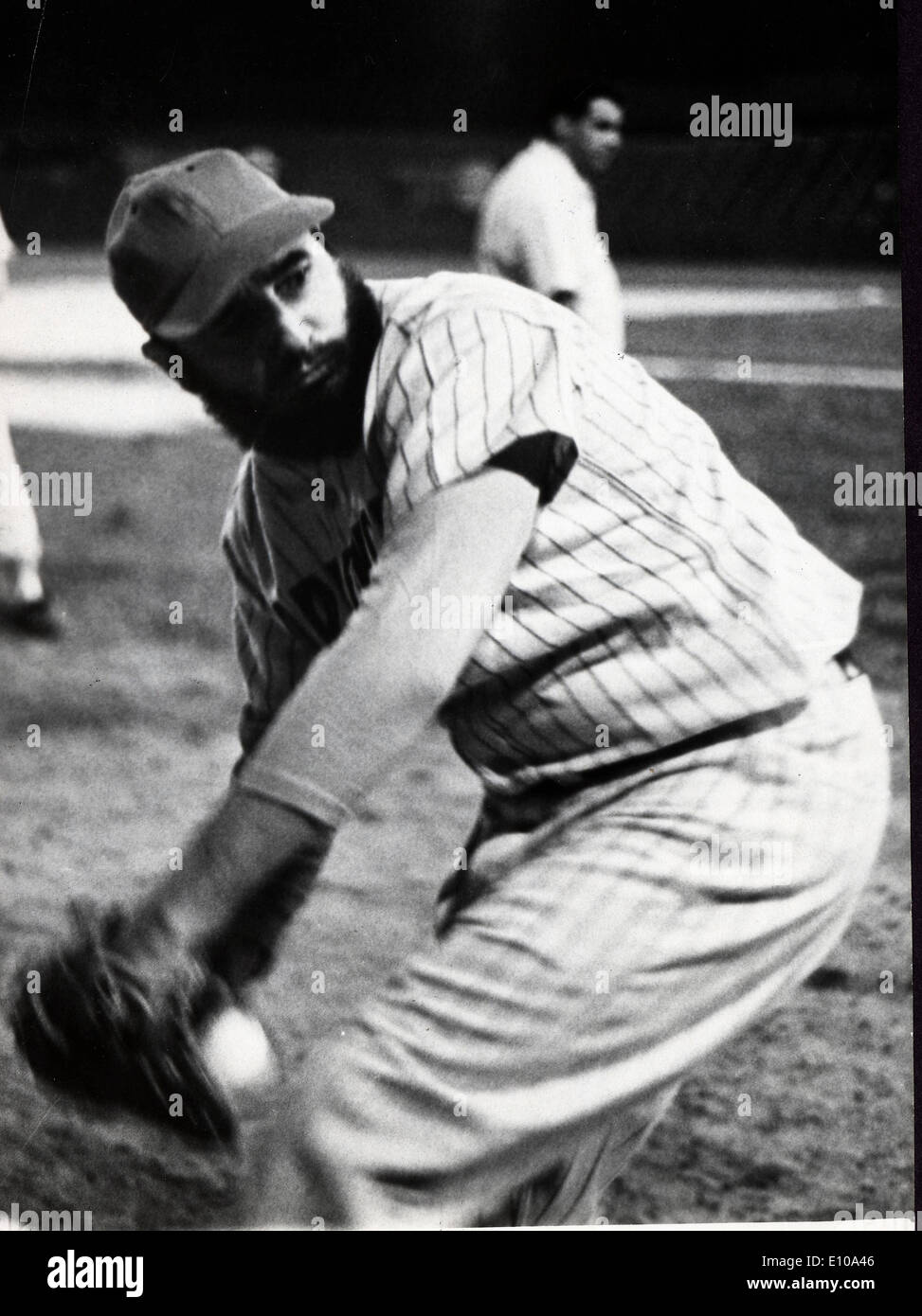 President of Cuba Fidel Castro plays in baseball game Stock Photo - Alamy