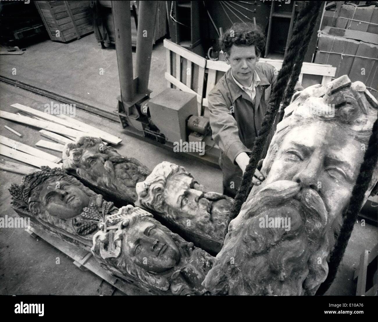 Roman london bridge hi-res stock photography and images - Alamy