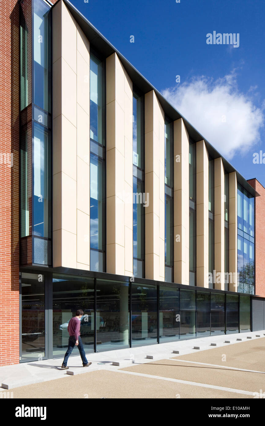 Barking Library High Resolution Stock Photography and Images - Alamy