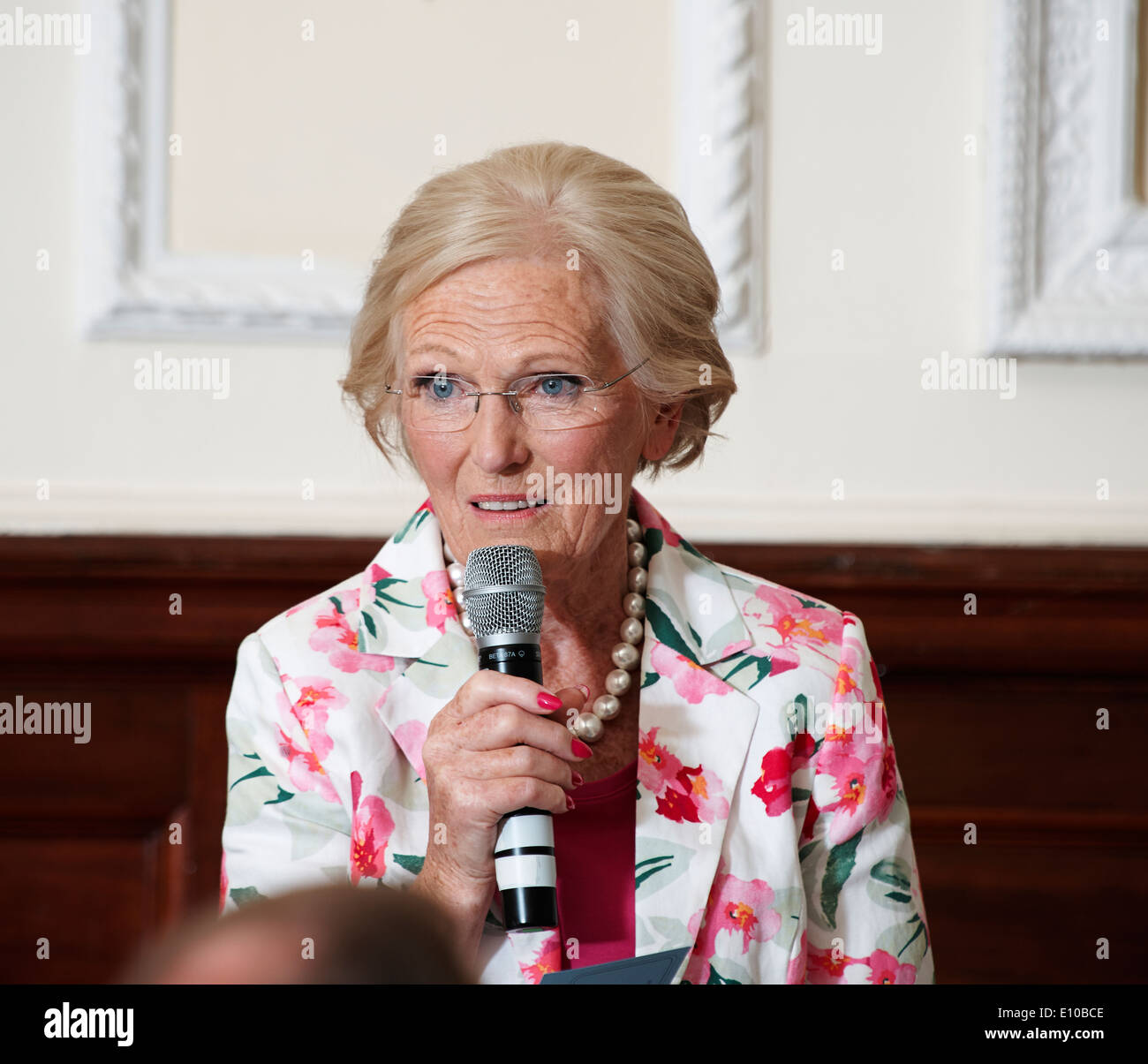 Mary Berry, Portrait Stock Photo - Alamy