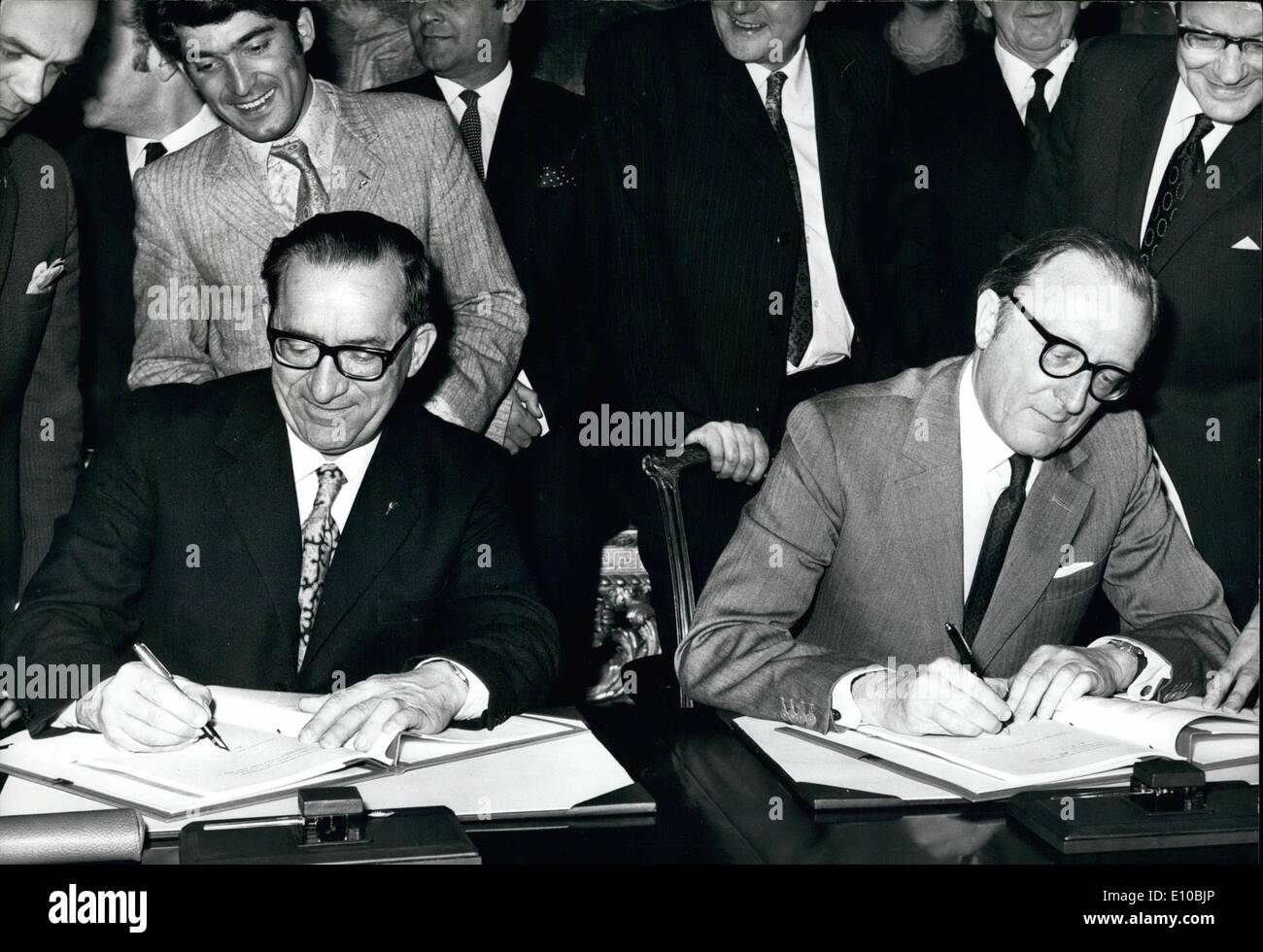 Mar. 03, 1972 - Dom Mintoff Signs the Anglo Maltese Defence Agreement ...