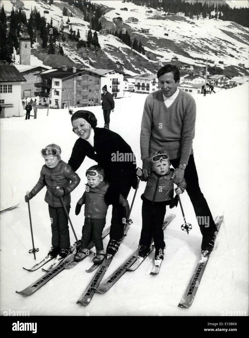 Mar. 06, 1972 - Dutch Queen and Prince Claus Died oct 6,2002 with their ...