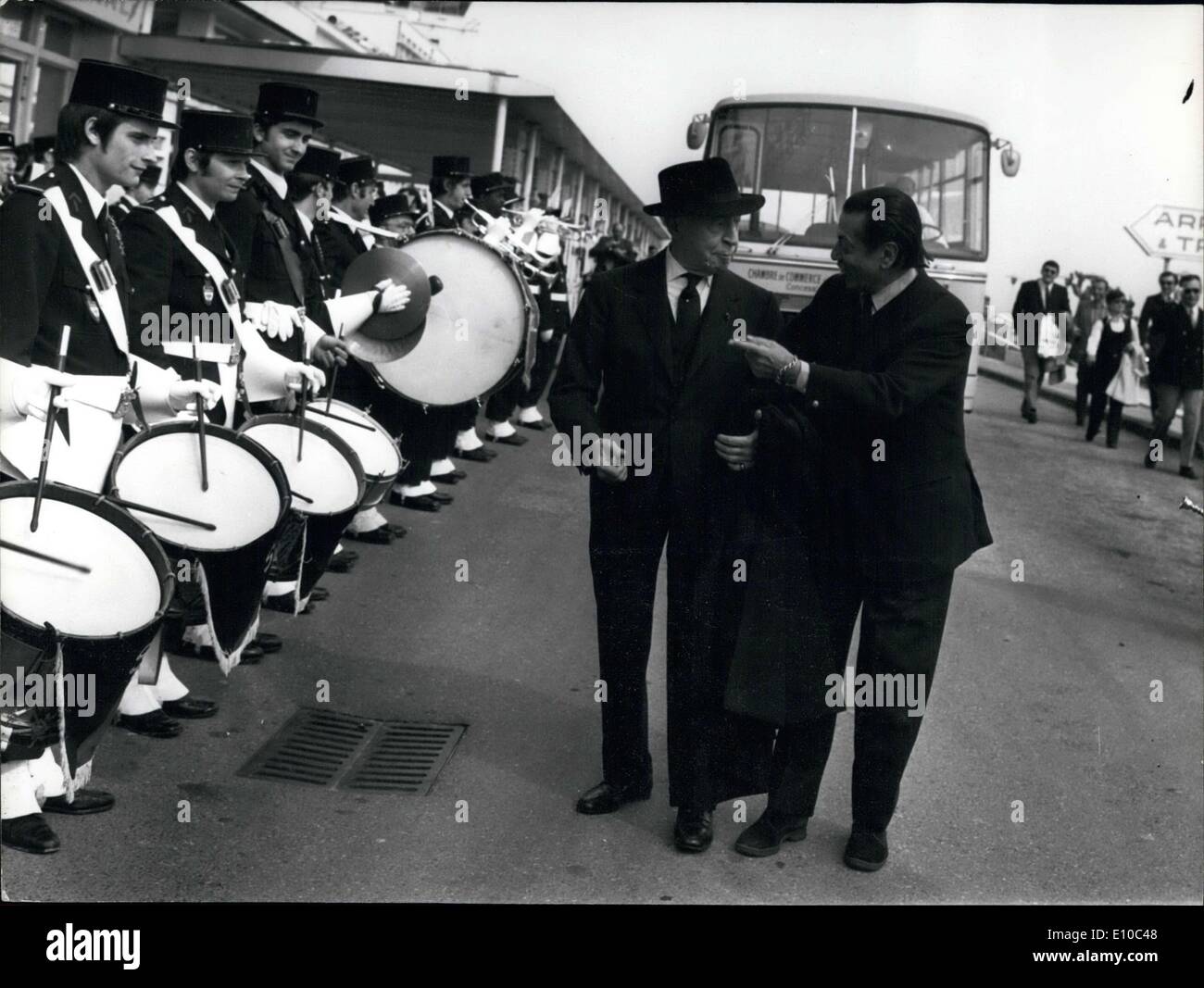 Two band hi-res stock photography and images - Alamy