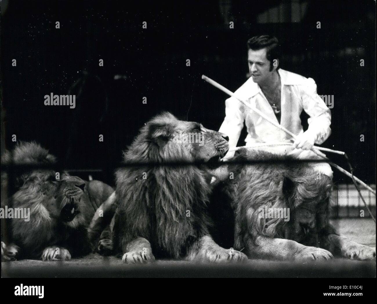 Mar. 28, 1972 - Daniel Suskov with Lions in the Jean Richard Circus ...