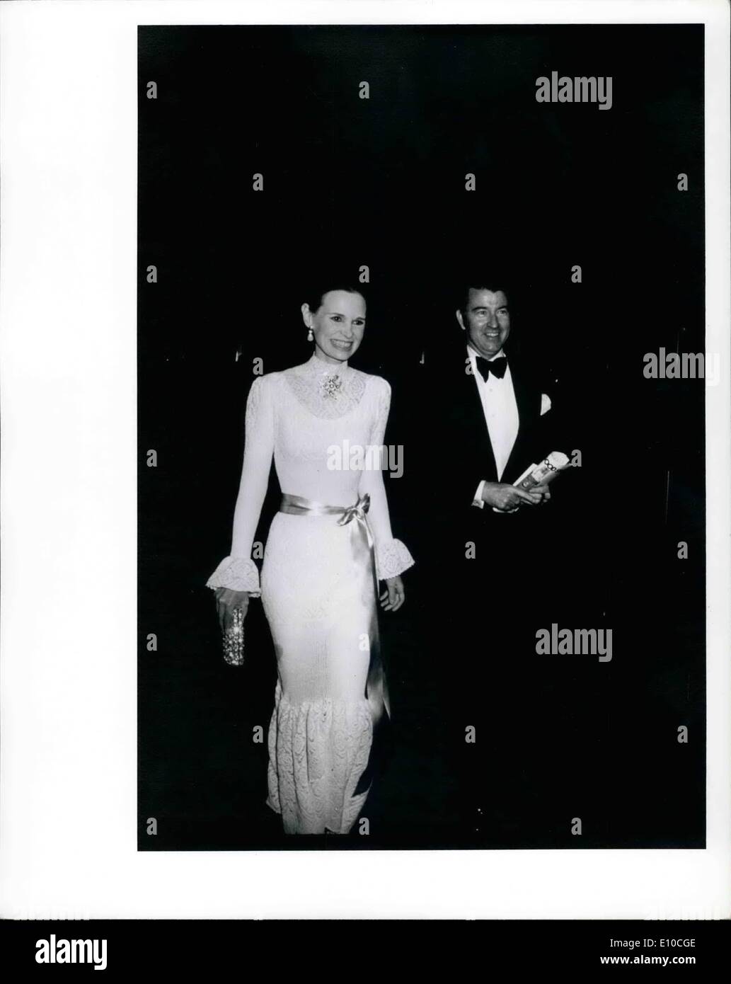 Apr. 04, 1972 - Mr. & Mrs. Wyatt Cooper (Gloria Vanderbilt) at the ...