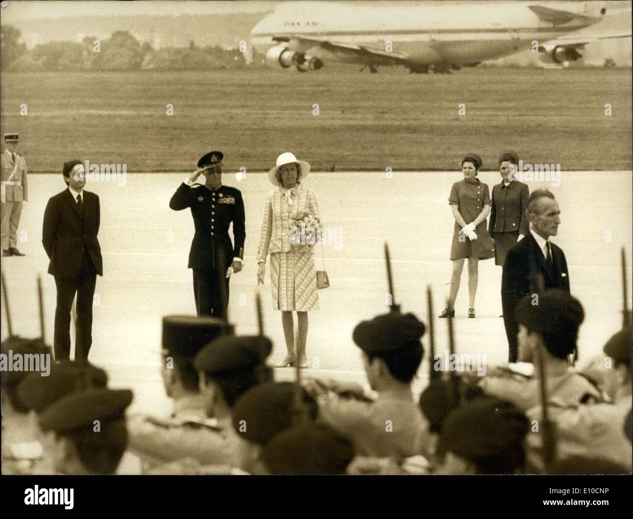 Jun. 19, 1972 - Accompanied by her husband, Prince Bernhard, Queen ...