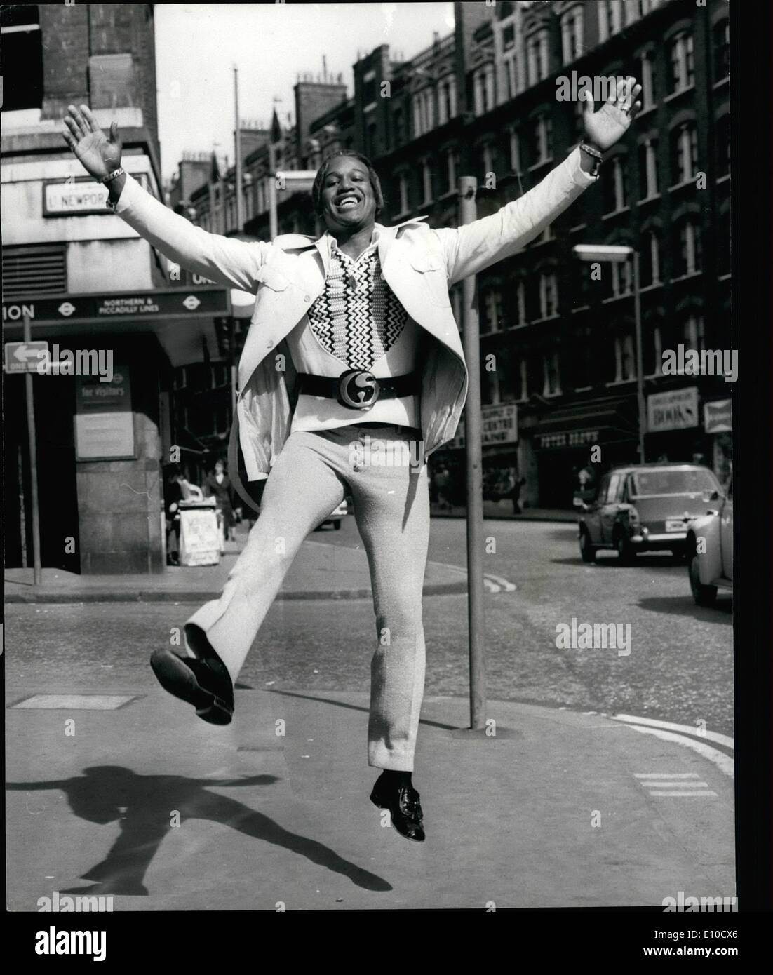 Apr. 04, 1972 - Singer Lovelace Watkins is full to the joy of spring ...