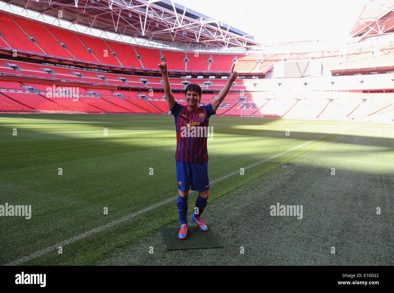 London, UK, UK. 19th Sep, 2012. New wax figure of Lionel Messi is ...
