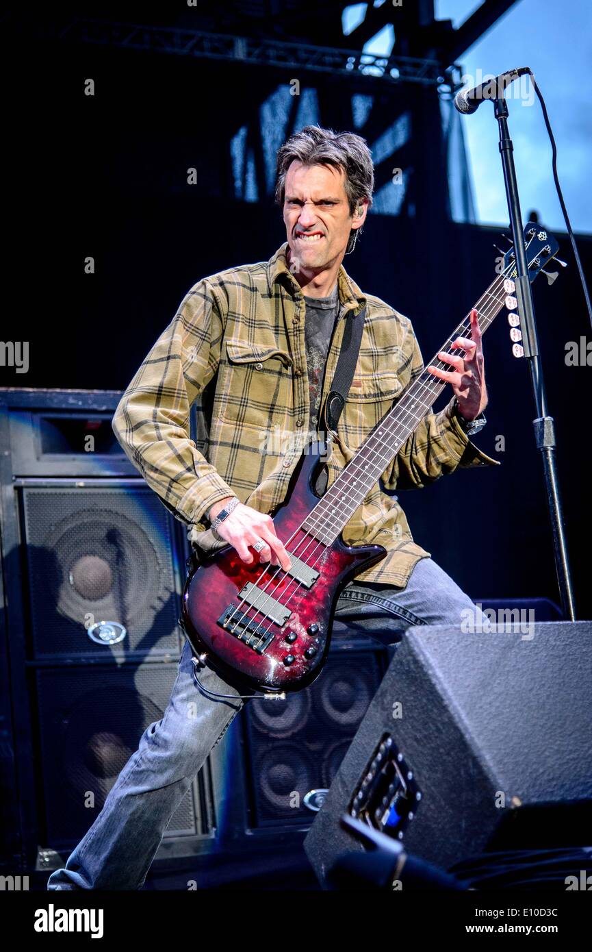 Staind Band High Resolution Stock Photography and Images - Alamy