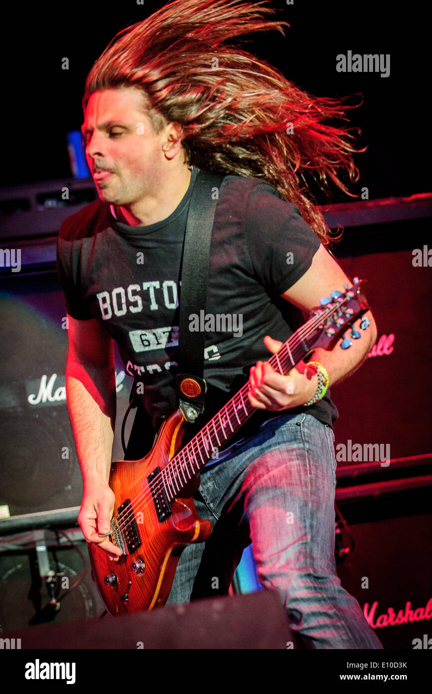 Staind band hi-res stock photography and images - Alamy