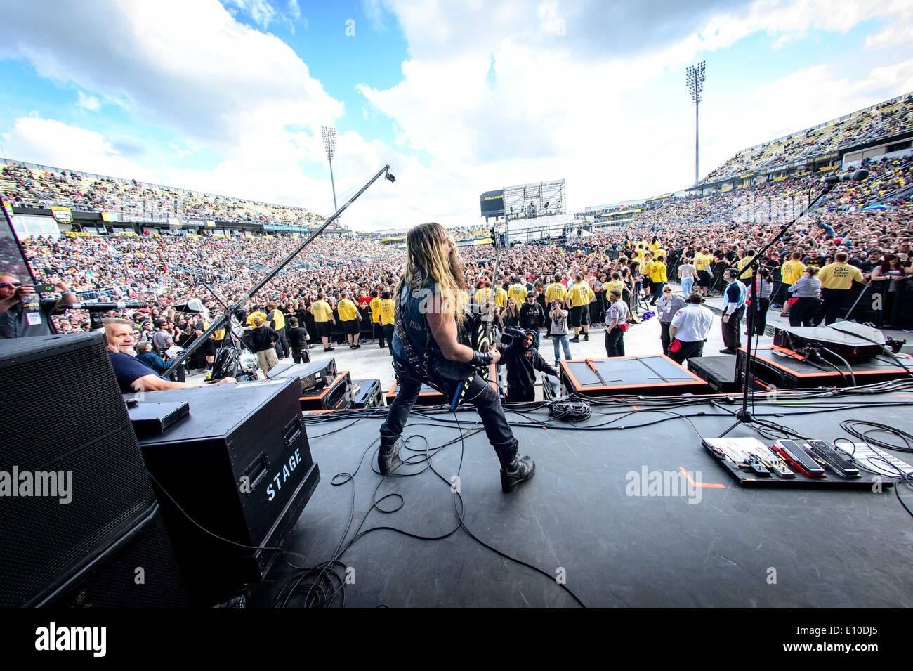 Columbus, Ohio, USA. 16th May, 2014. Heavy metal bandon 'Black Label ...