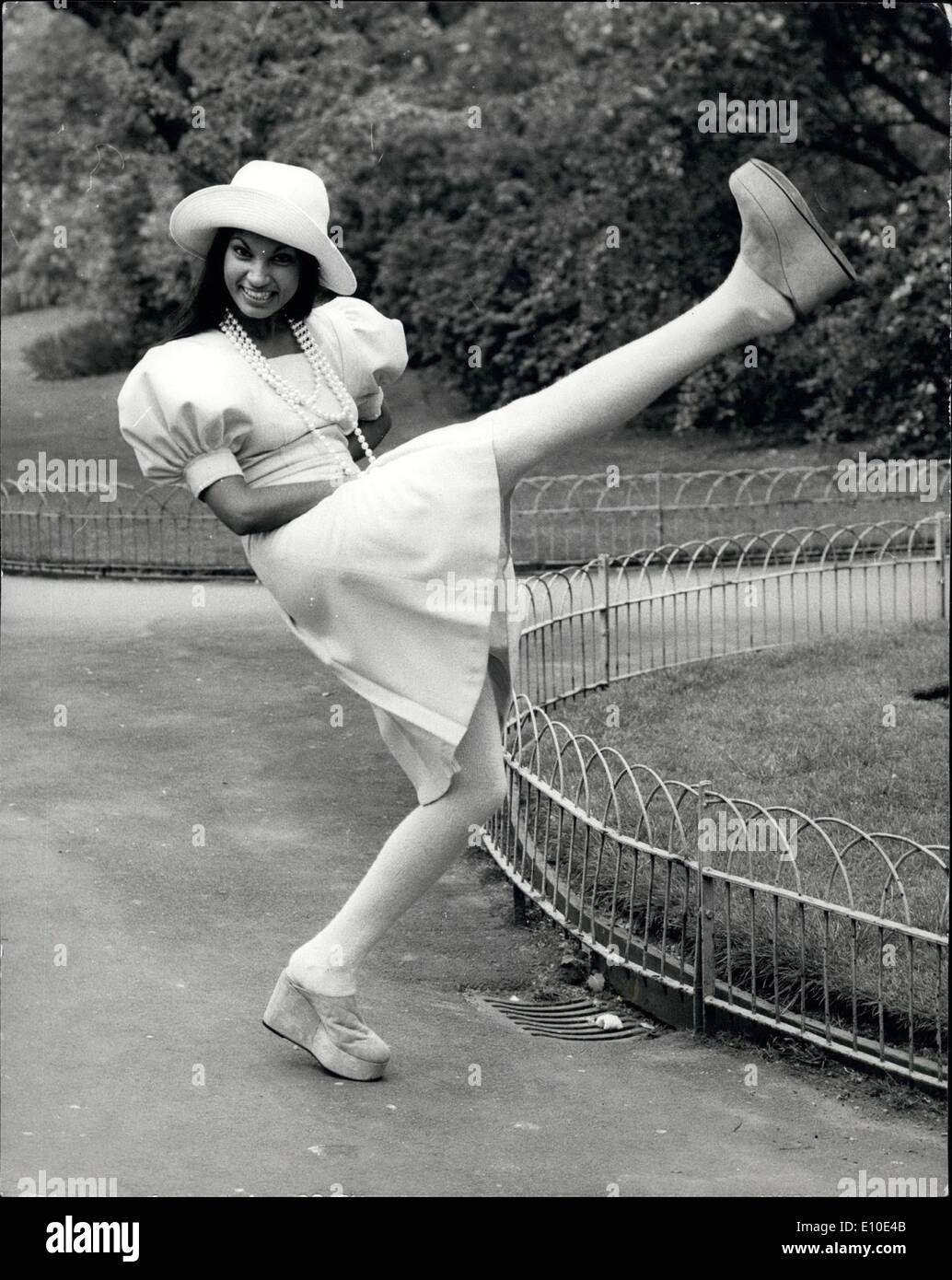 Mary quant hi-res stock photography and images - Alamy