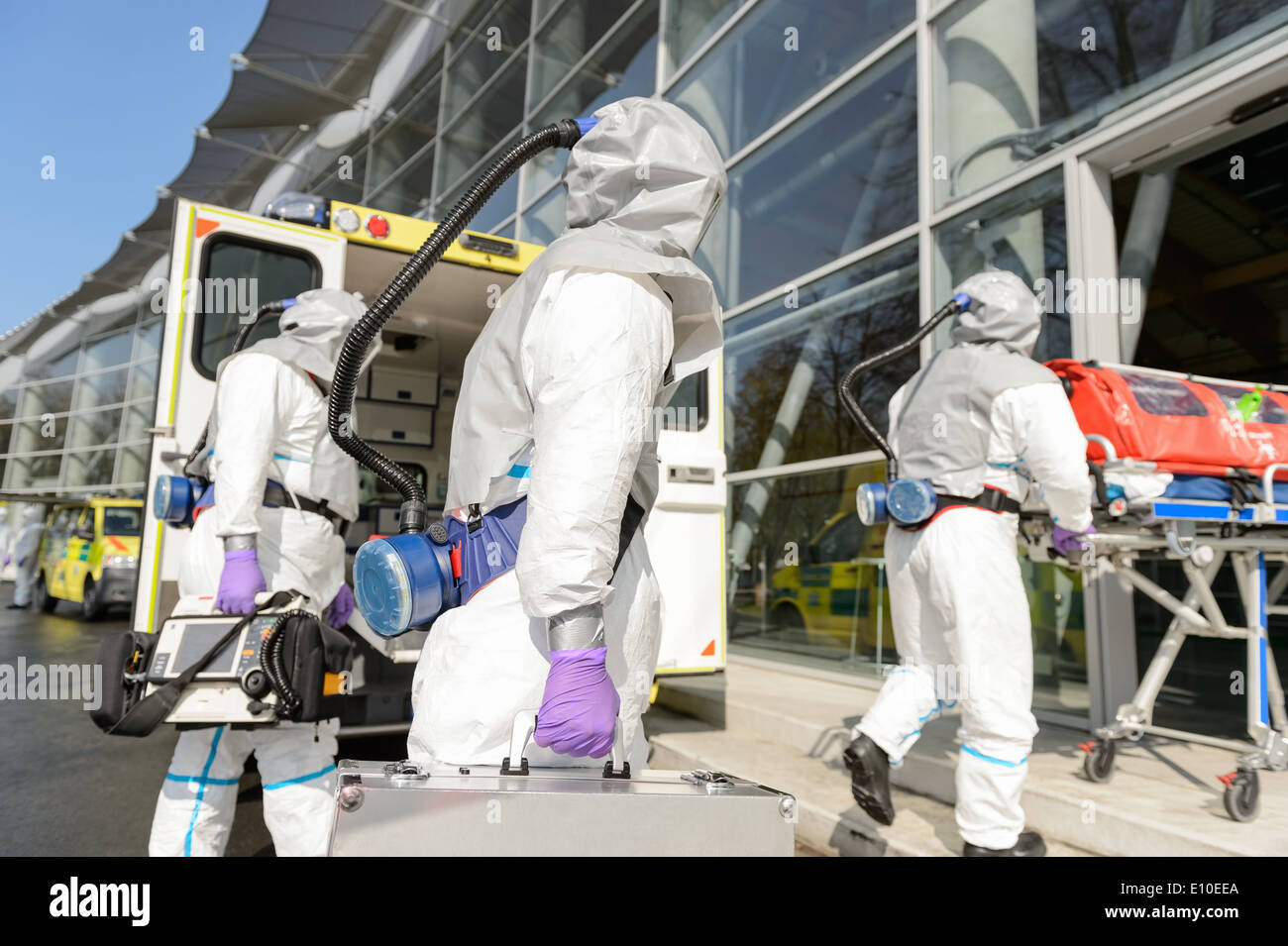 Hazmat team hi-res stock photography and images - Alamy