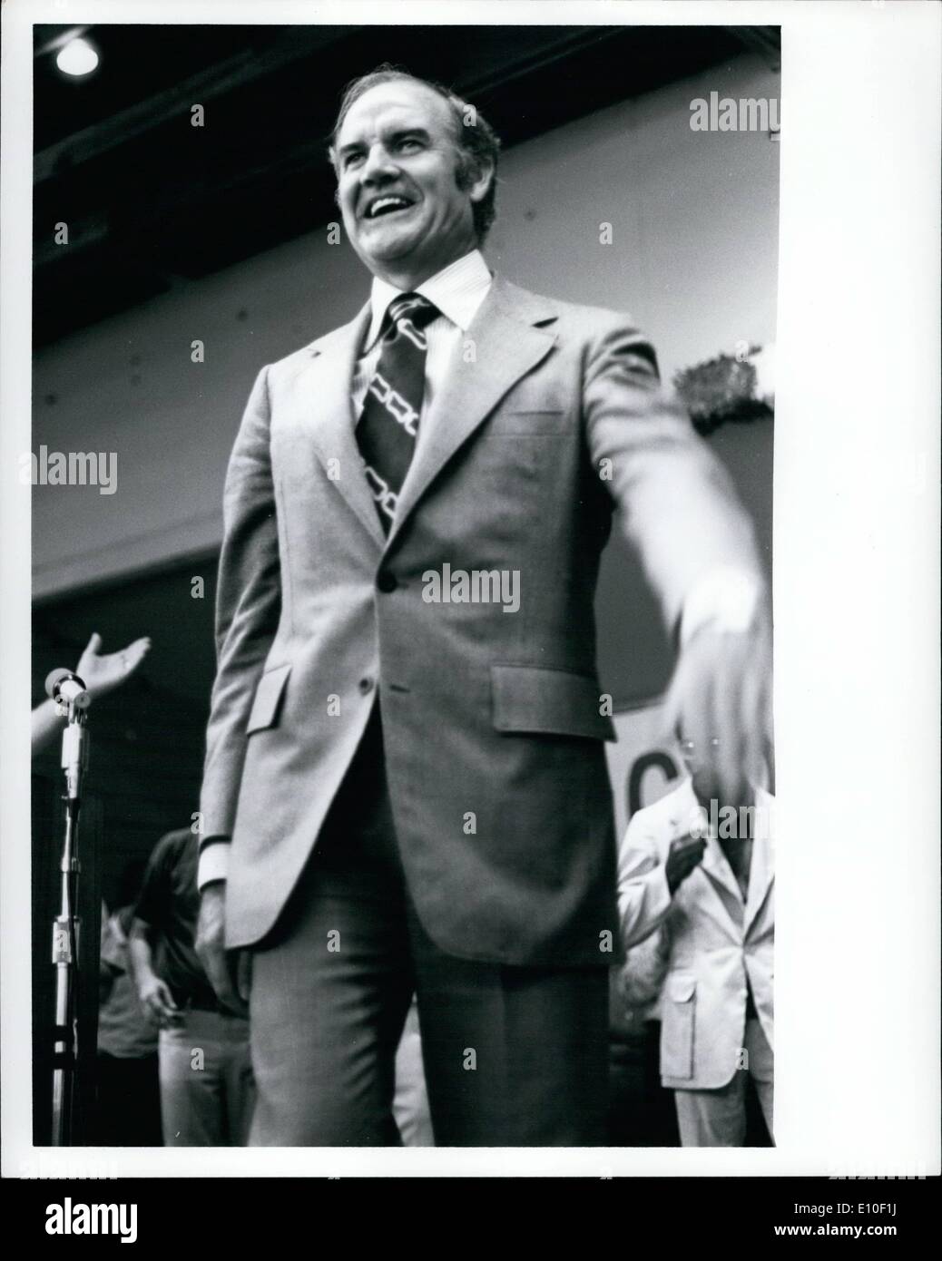 George mcgovern 1972 hi-res stock photography and images - Alamy