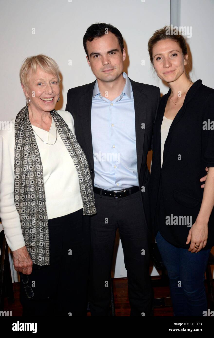 Karen grassle and kathleen wise hi-res stock photography and images - Alamy