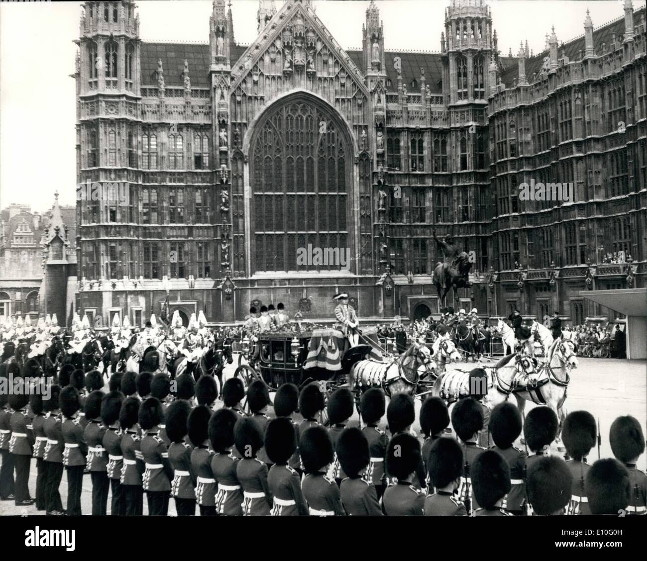 Oct. 10, 1972 - STATE OPENING OF PARLIMENT PHOTO SHOWS:- The Scene as H ...