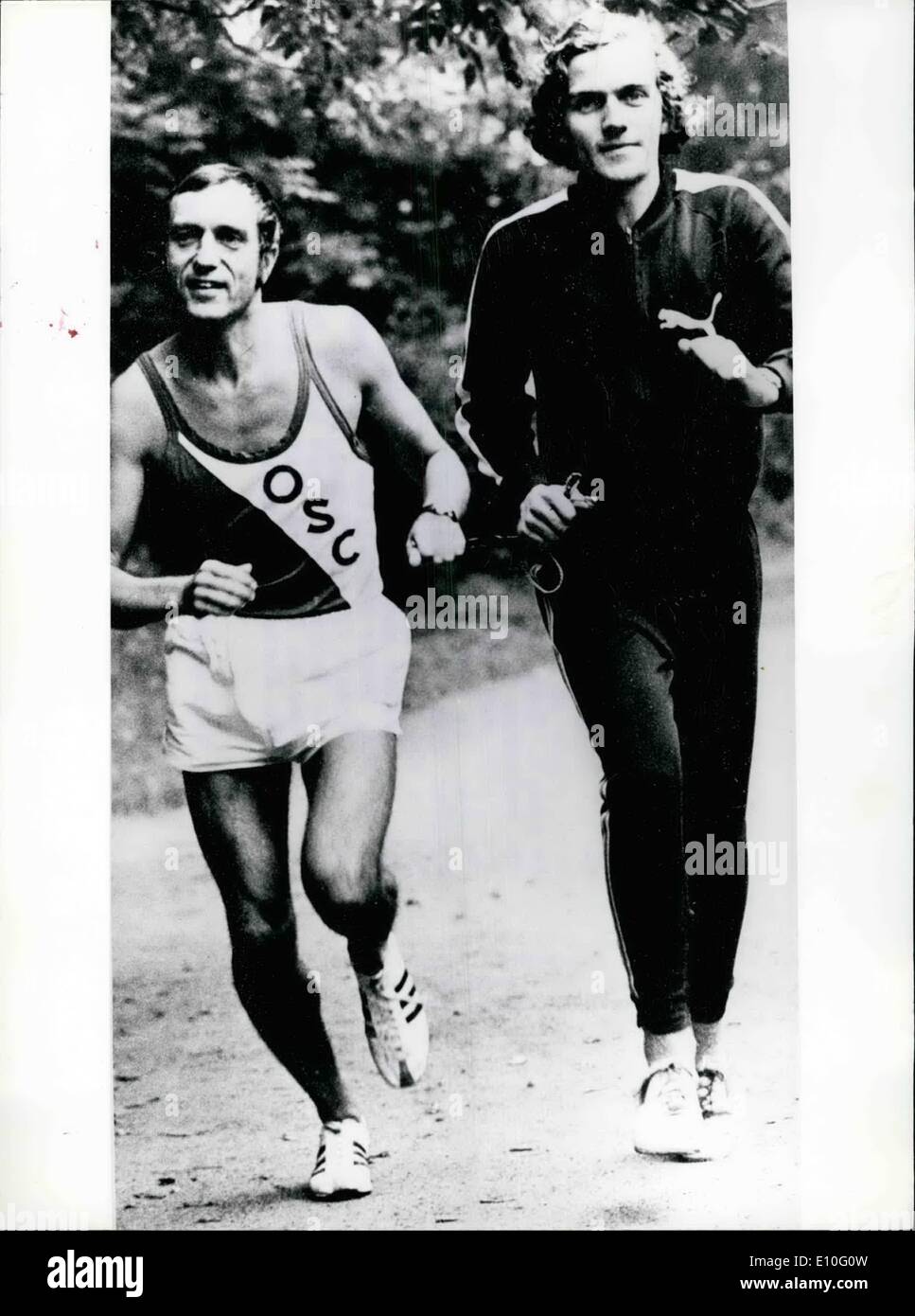 Historical marathon runner hi-res stock photography and images - Alamy