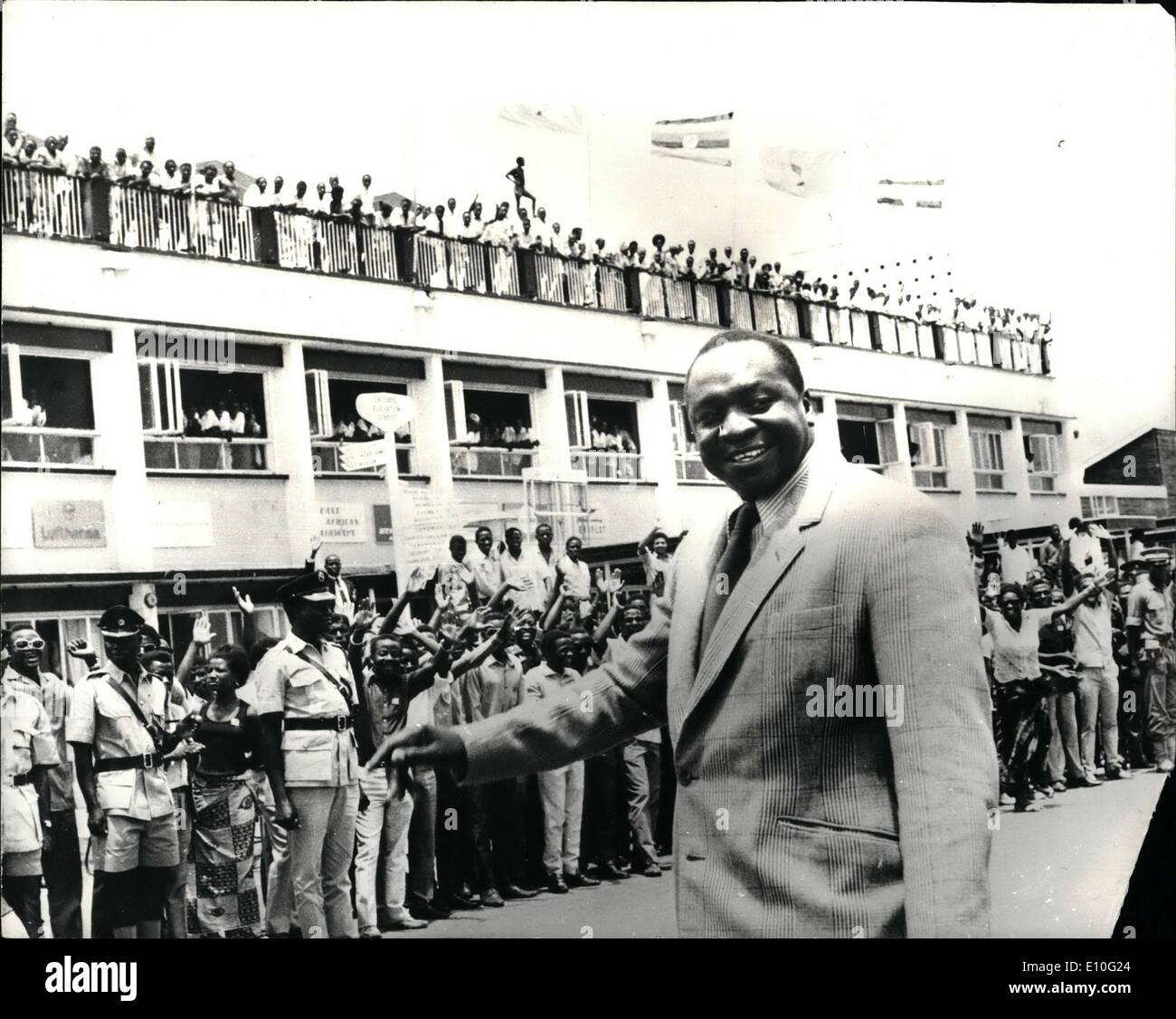 President amin out uniform hi-res stock photography and images - Alamy