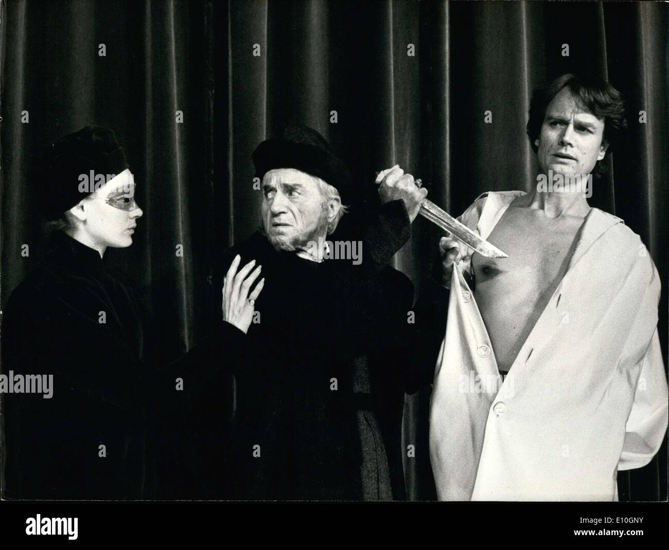 Portia merchant of venice hi-res stock photography and images - Alamy