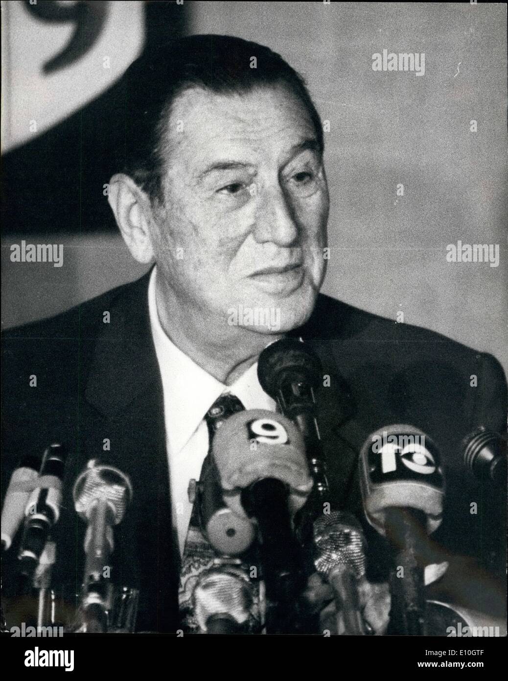 Nov. 11, 1972 - Peron Holds Press Conference. General Juan Peron, ex ...