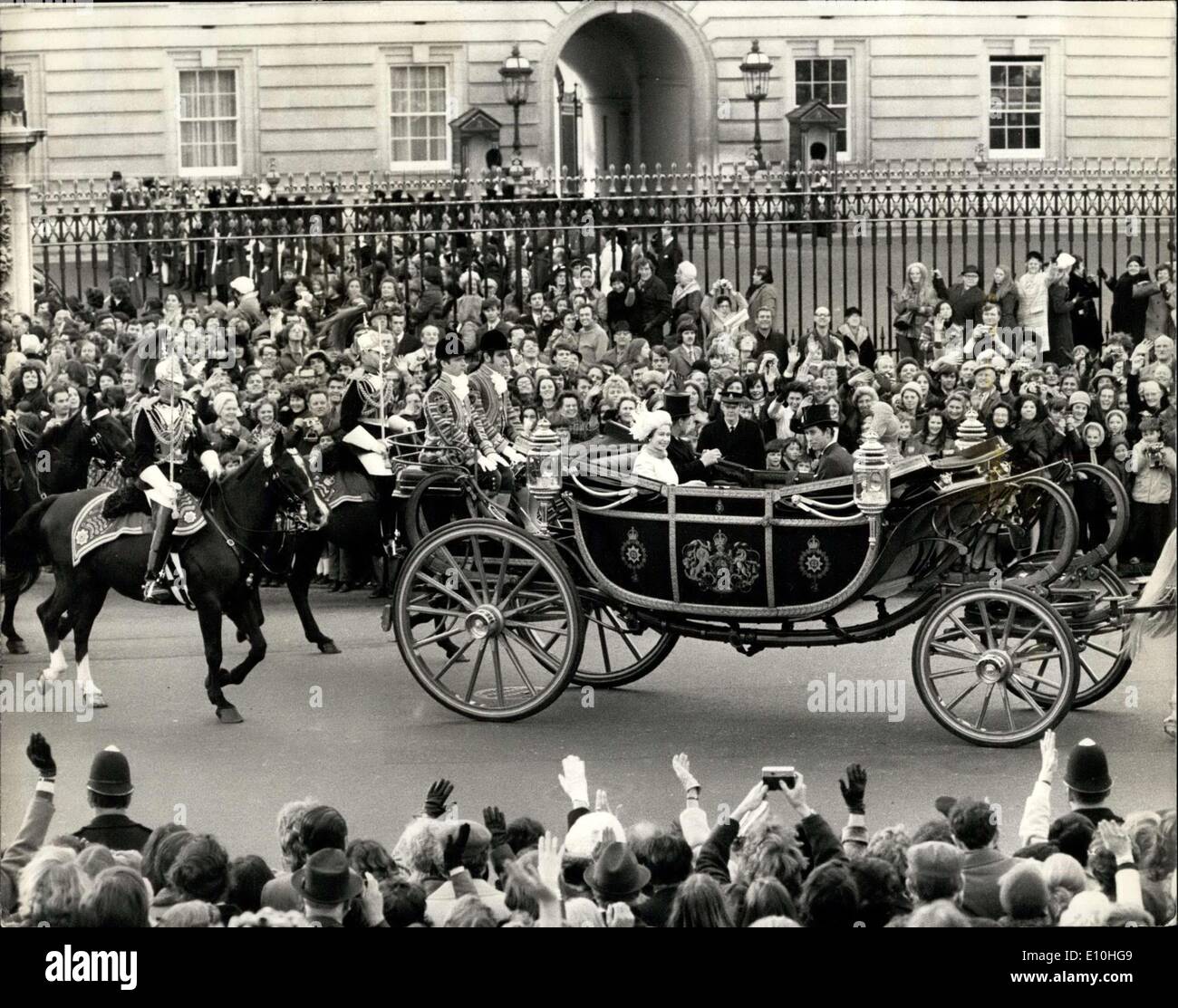 Nov. 20, 1972 - Queen's Silver Wedding Anniversary: H.M. The Queen and ...