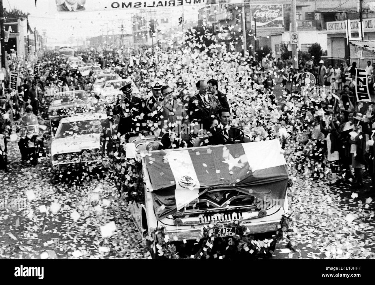 President of Chile Salvador Allende rides in parade Stock Photo - Alamy