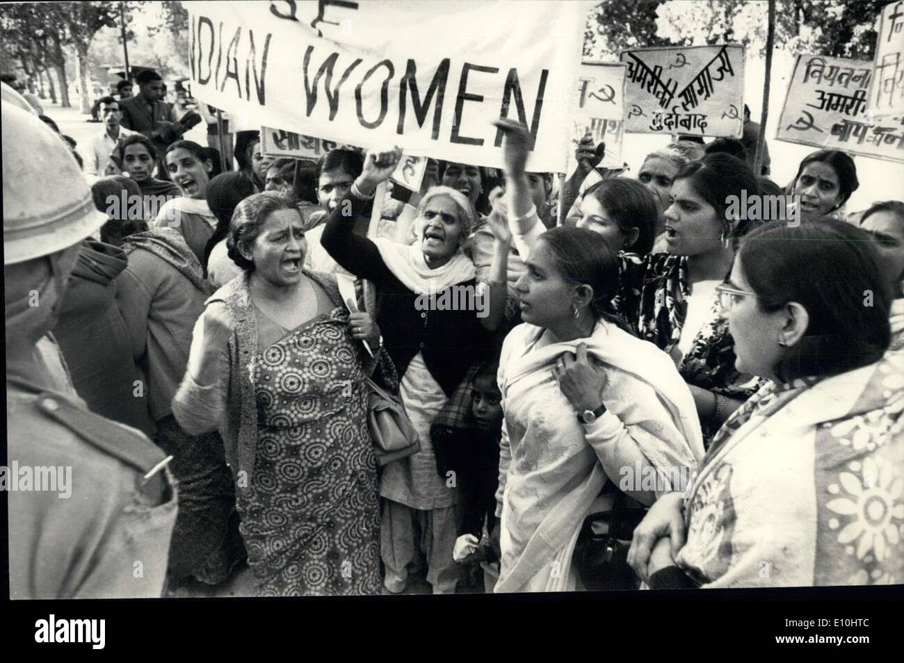 Dec. 12, 1972 - American bombing of North Vietnam outside the American ...