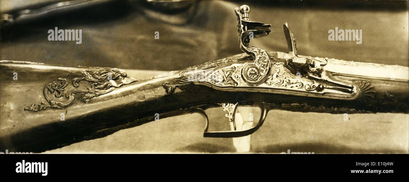 000 for eligible frederiks gun hi-res stock photography and images - Alamy