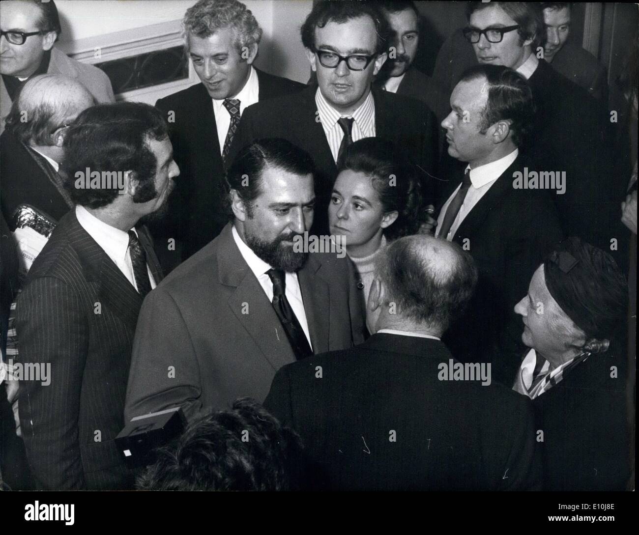 In london meeting harry hyams hi-res stock photography and images - Alamy