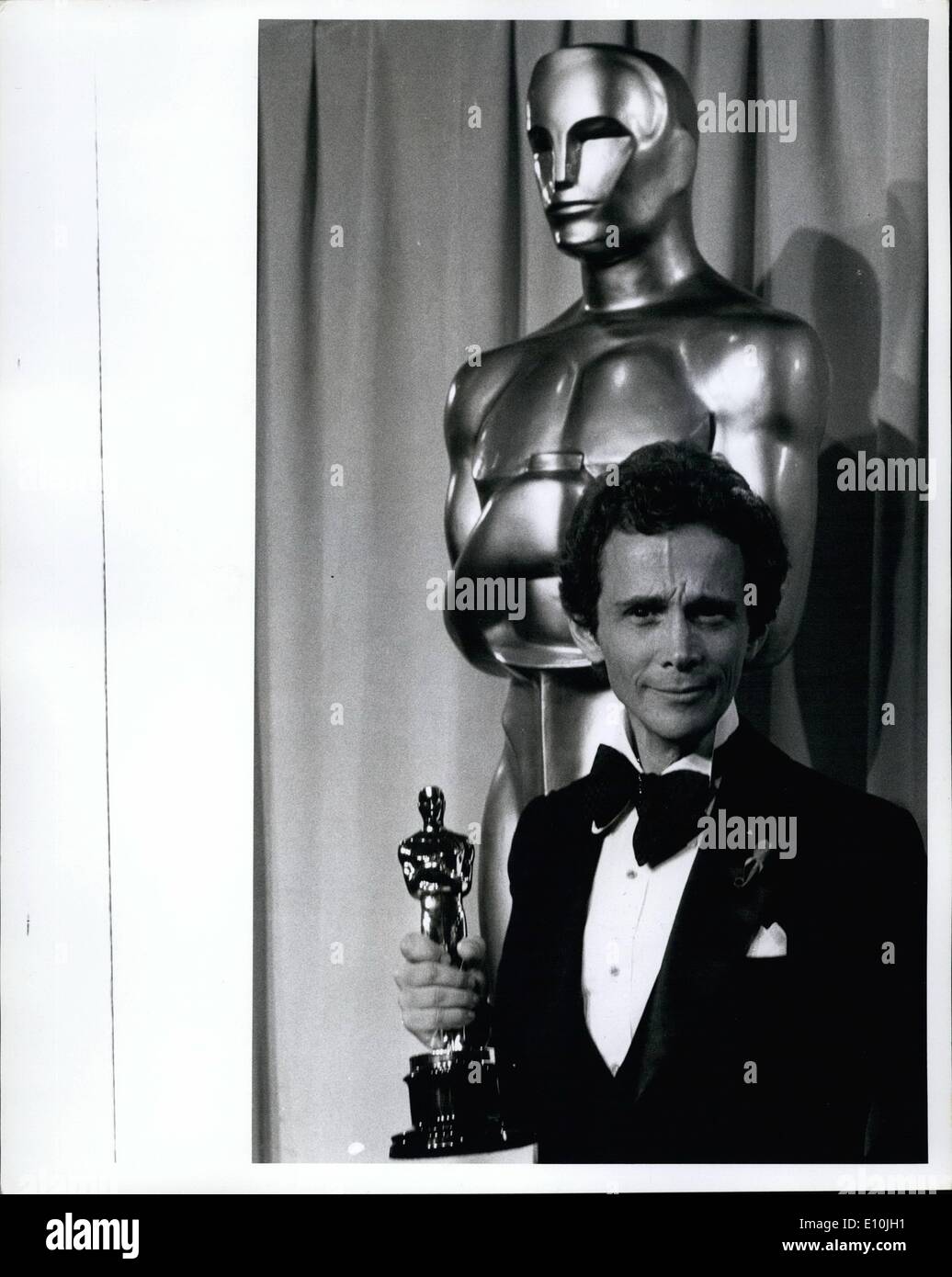 Mar. 03, 1973 - Joel Grey, Academy Awards- march 1973 Stock Photo - Alamy
