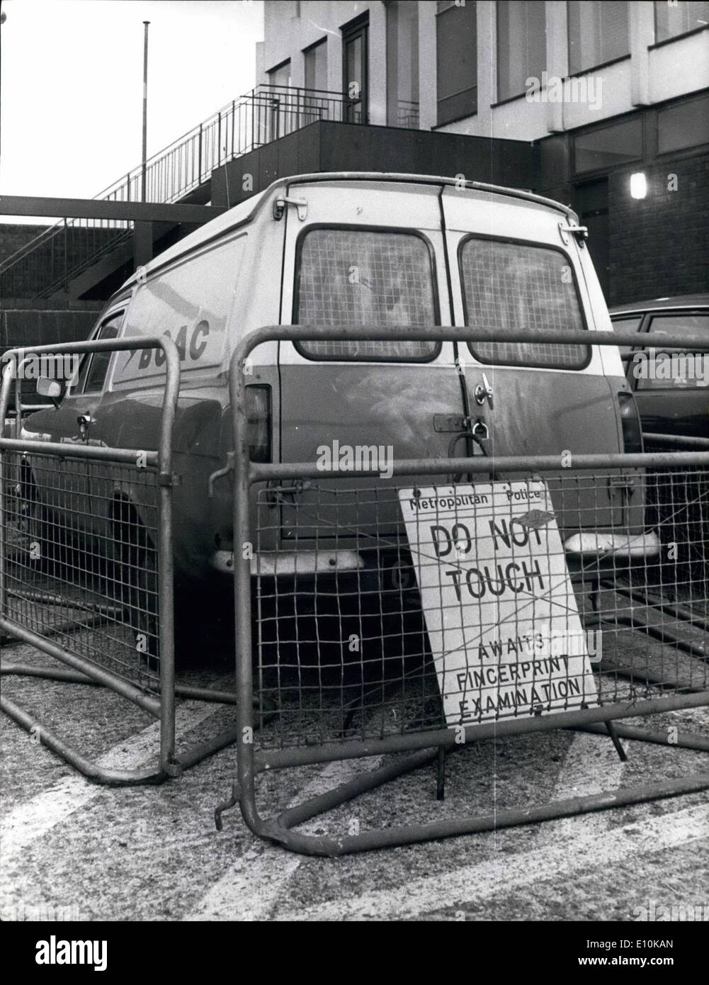 Apr. 04, 1973 - £400,000 Haul By Lone Bandit At Heathrow Airport ...