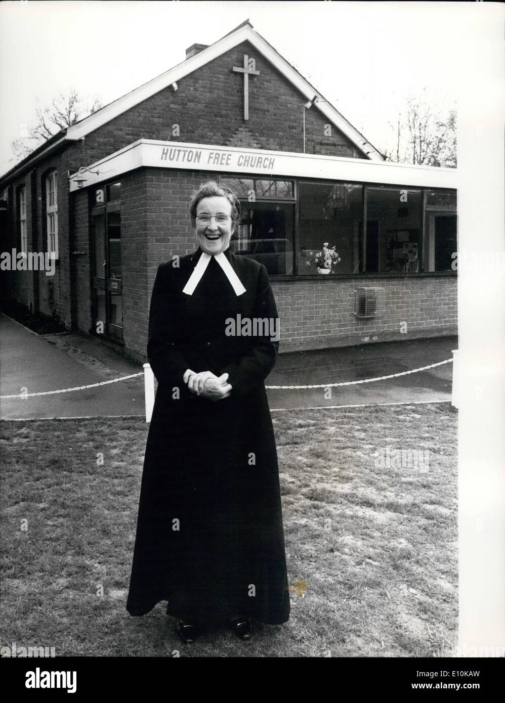 Rev elie hi-res stock photography and images - Alamy