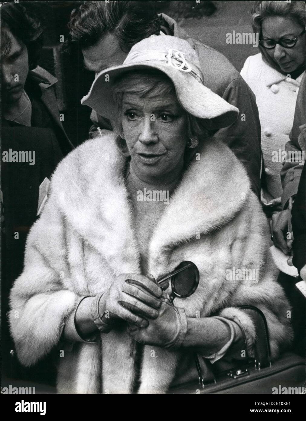 May 05, 1973 - Nine Accused In BBC Payola Case: Singer Dorothy Squares ...