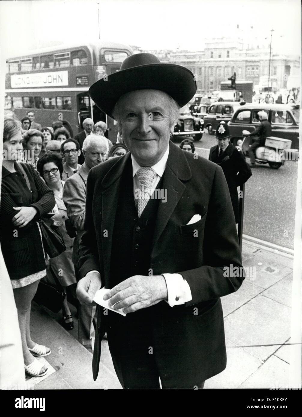 May 05, 1973 - Memorial Service For Sir Noel Coward: Photo Shows Sir ...