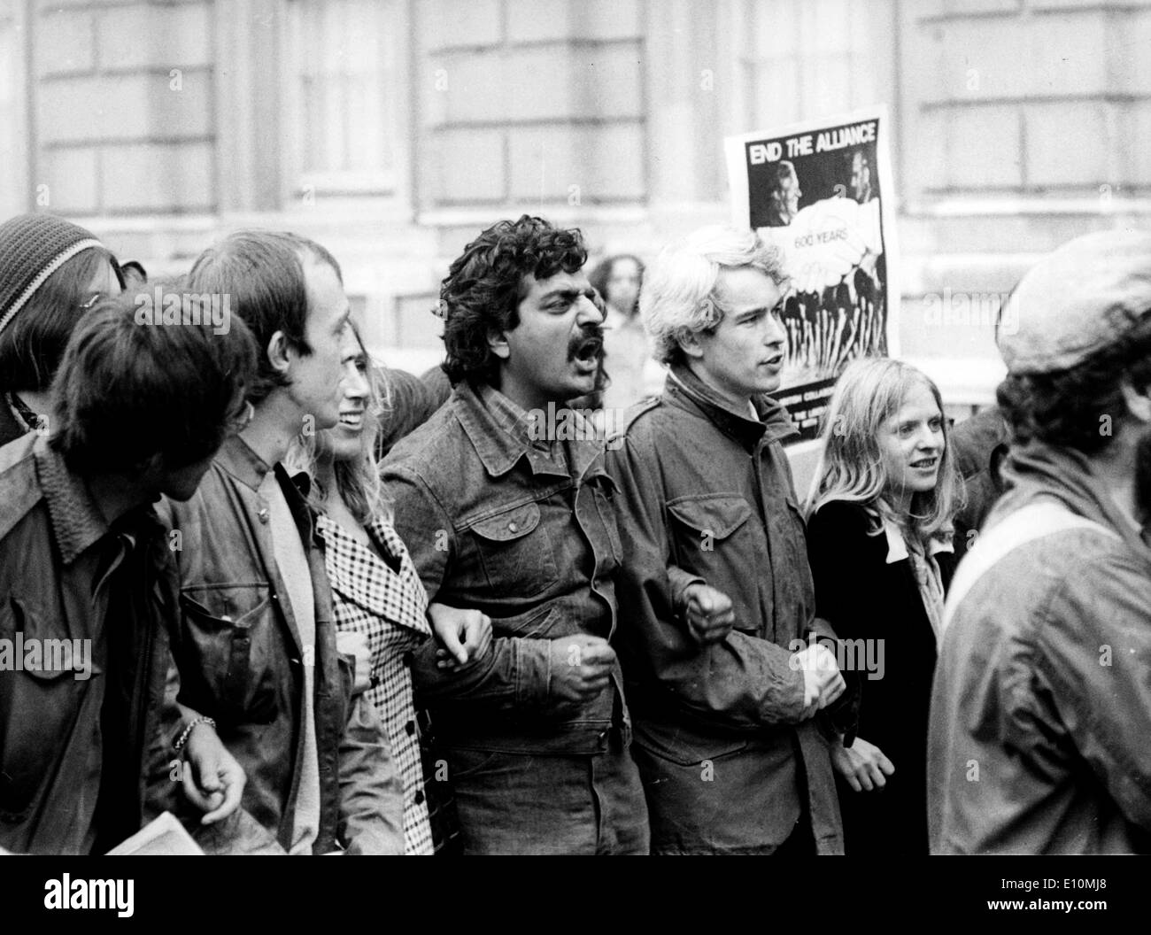 Tariq ali in a student demonstration hi-res stock photography and ...