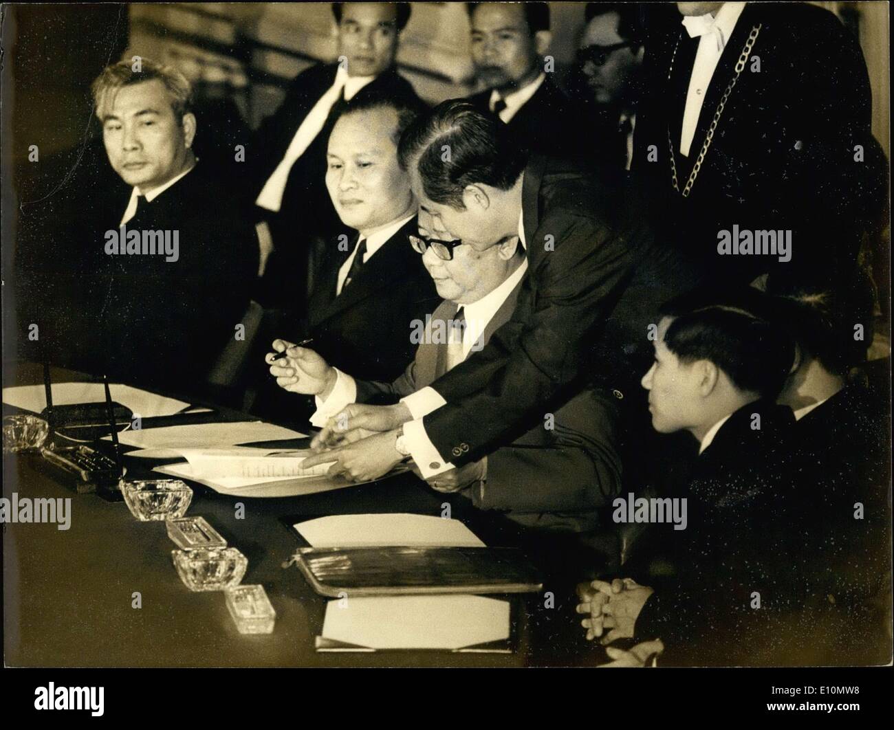 Jun. 13, 1973 - The final document's signing ceremony for the Peace ...