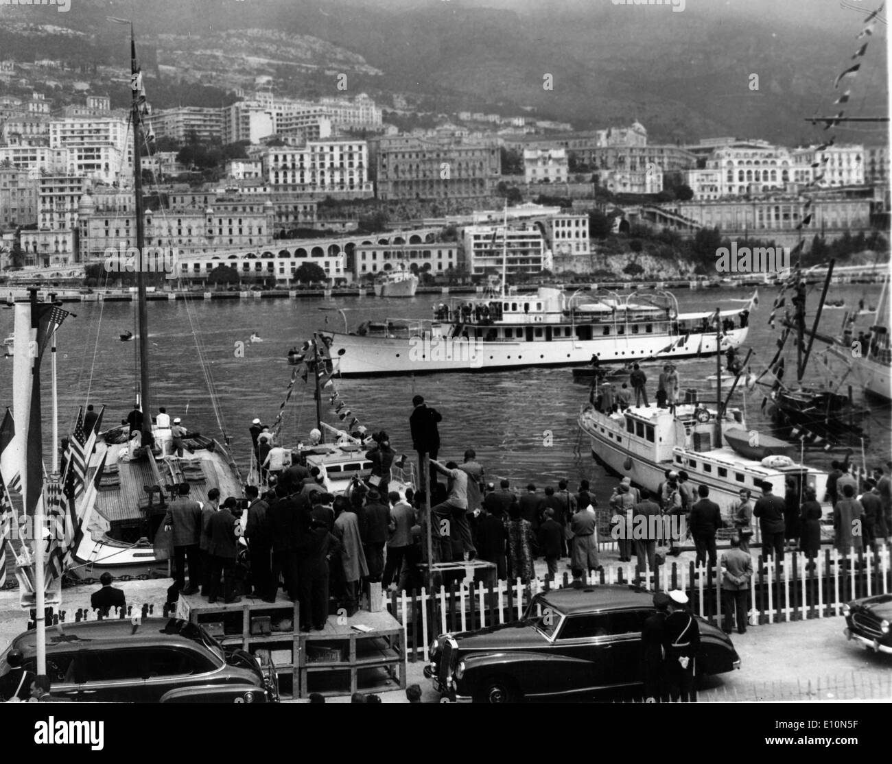 Grace kelly monaco yacht High Resolution Stock Photography and Images ...