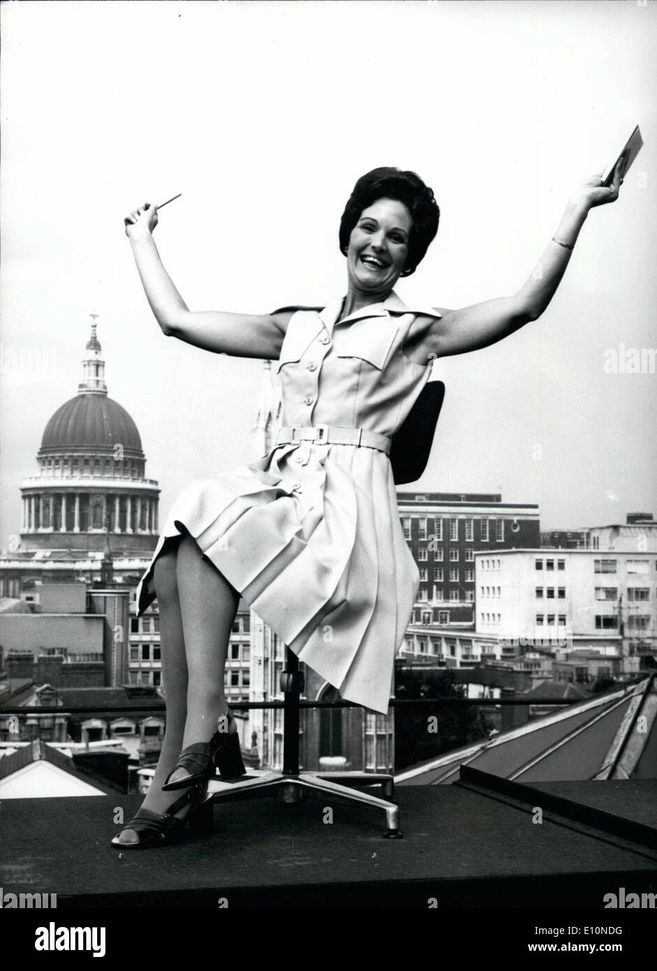 Aug. 08, 1973 - Birmingham Woman Is Britain's Top Secretary: Mrs. E ...