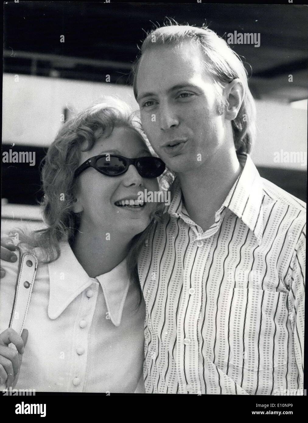 Aug. 23, 1973 - Merry Leaves For U.S.A. Mrs. Merry Ray, 19, who was ...