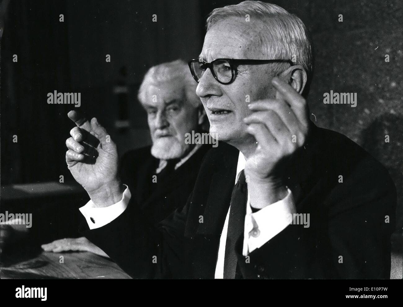 Dr sigmund freud hi-res stock photography and images - Alamy