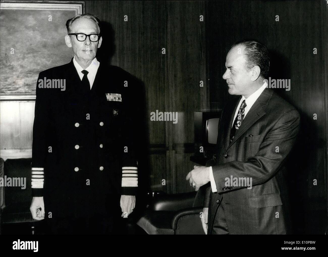 Nov. 11, 1973 - US Admiral Kolbert visited President George ...