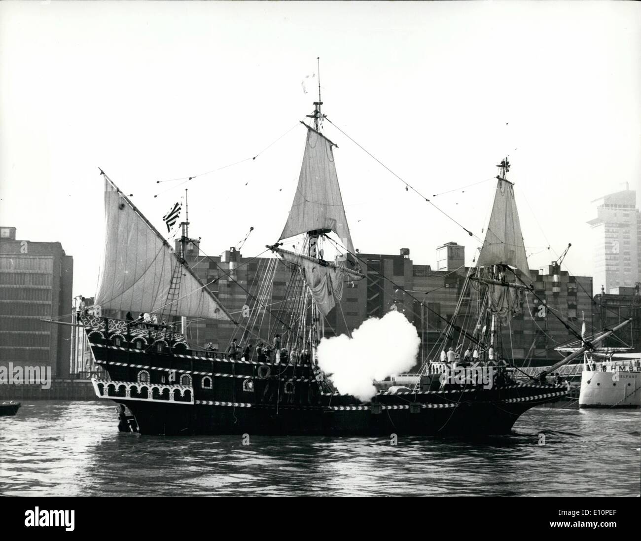 Sep. 09, 1973 - Golden Hinde Replica Arrives At Tower Pier: The 250,000 ...