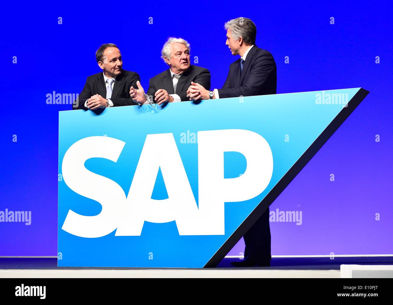 SAP chairman of the supervisory board Hasso Plattner (C), new spokesman ...