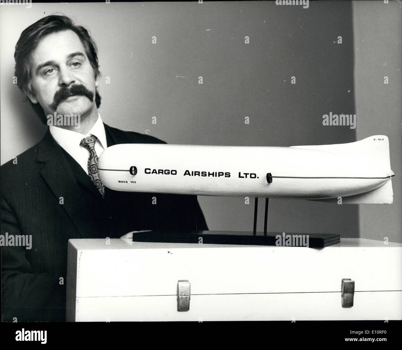 Airport design plans hi-res stock photography and images - Alamy