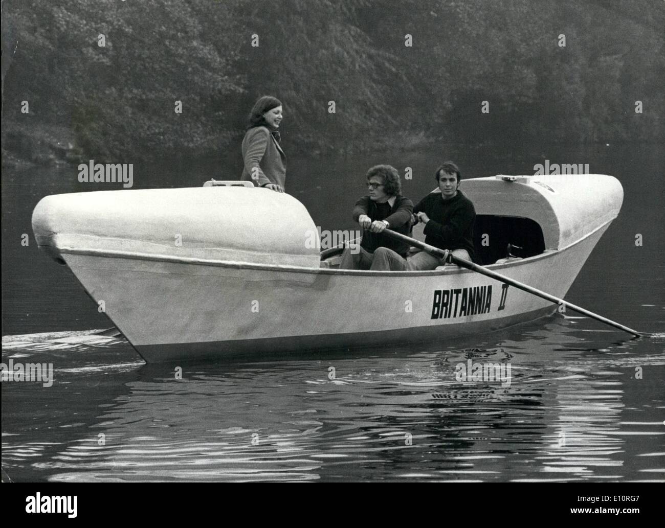 Oct. 10, 1973 - ROUND THE WORLD ROW ATTEMPT: Members of the crew of ...