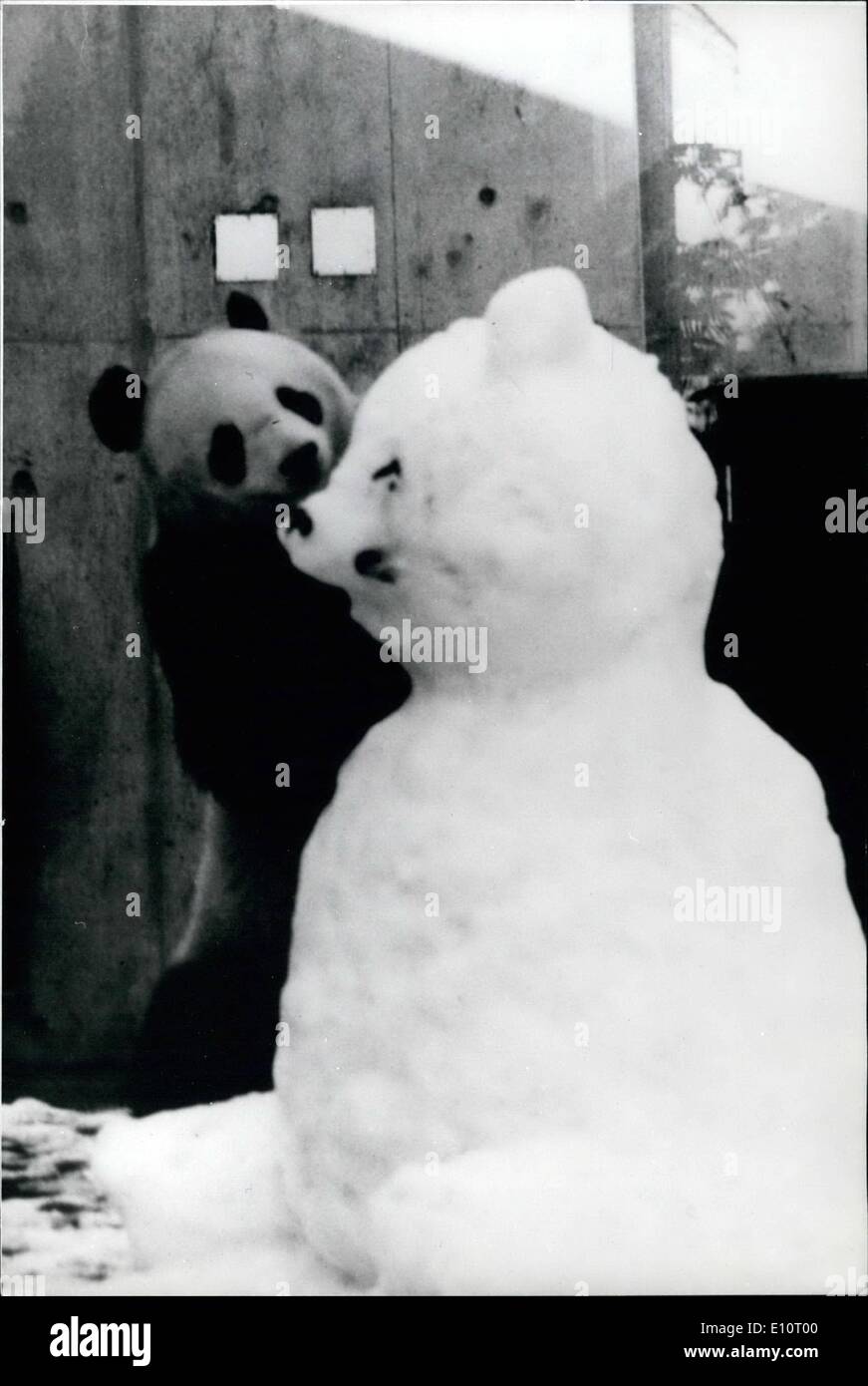 Jan. 01, 1974 - Tokyo's Panda Kang-Kang Meets A Snowman: Kang-Kang, the ...