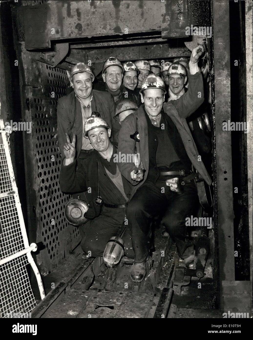 Strike ballot hi-res stock photography and images - Alamy