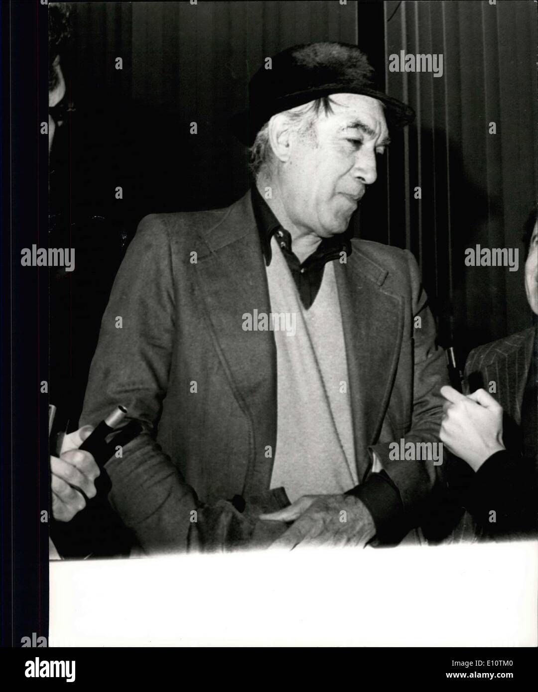 1974 anthony quinn hi-res stock photography and images - Alamy
