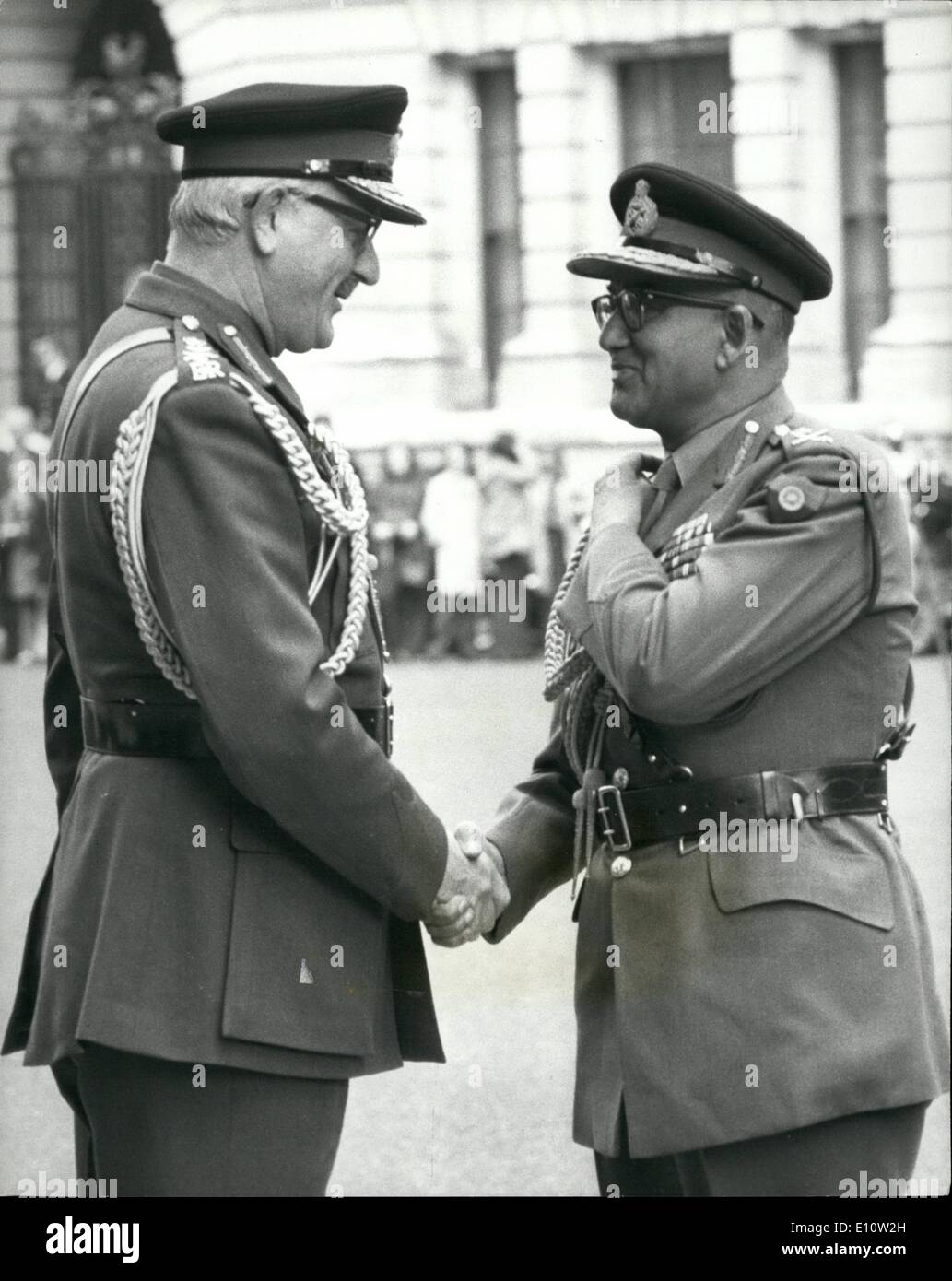 Apr. 04, 1974 - Chief Of Army Staff, india, Visits Ministry Of Defense ...